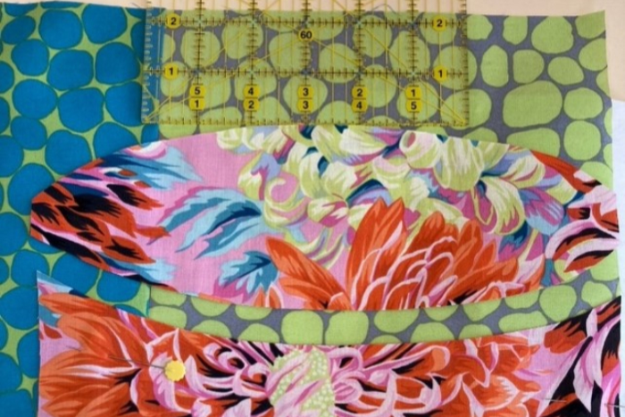 Kaffe Fassett Hatbox Quilt by Liza Prior Lucy - BERNINA