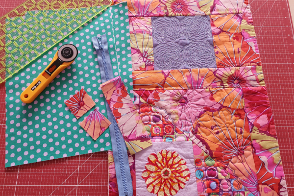 Kaffe Fassett Zipper Pouch - BERNINA