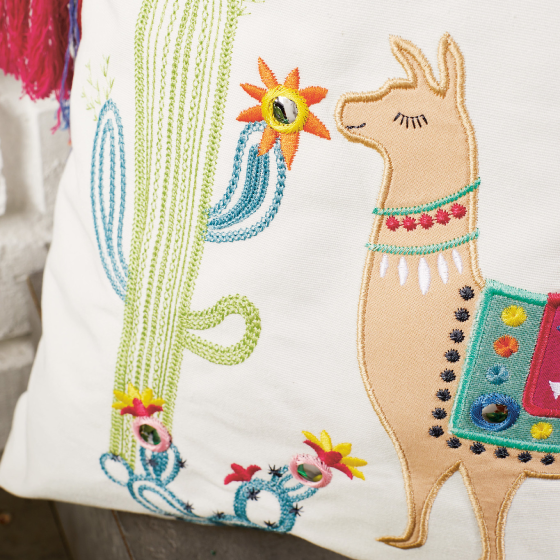 The right embroidery thread | BERNINA embroidery tips - BERNINA