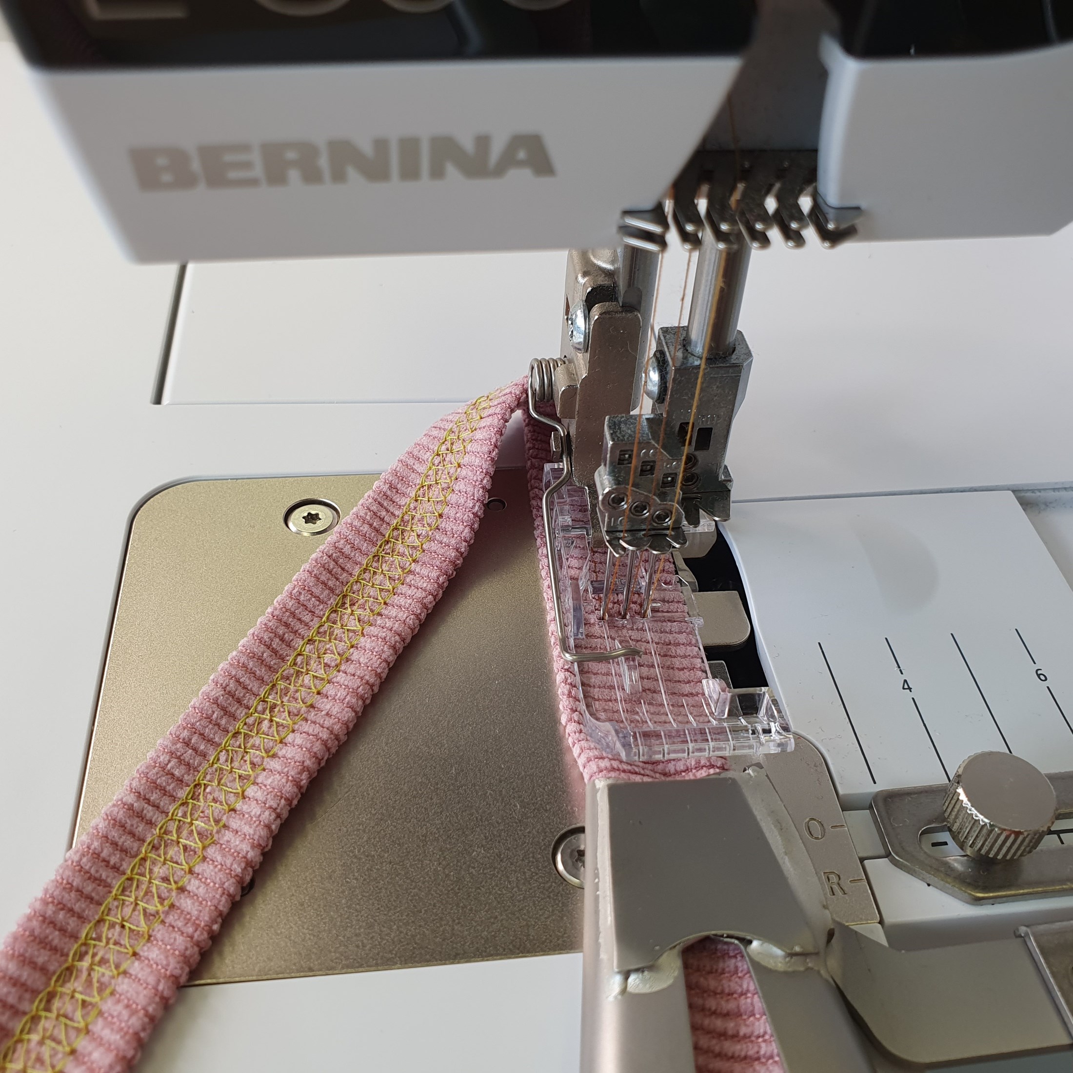 Bæltestrop folder #C30-20/40 mm - BERNINA