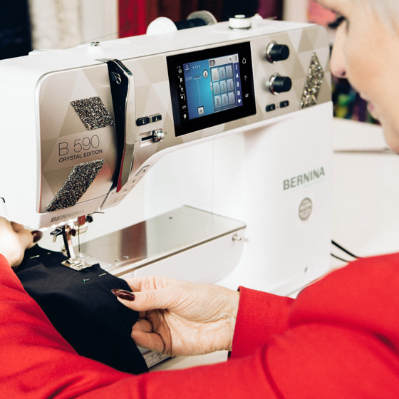 BERNINA 590 Crystal Edition - Let your creativity shine - BERNINA