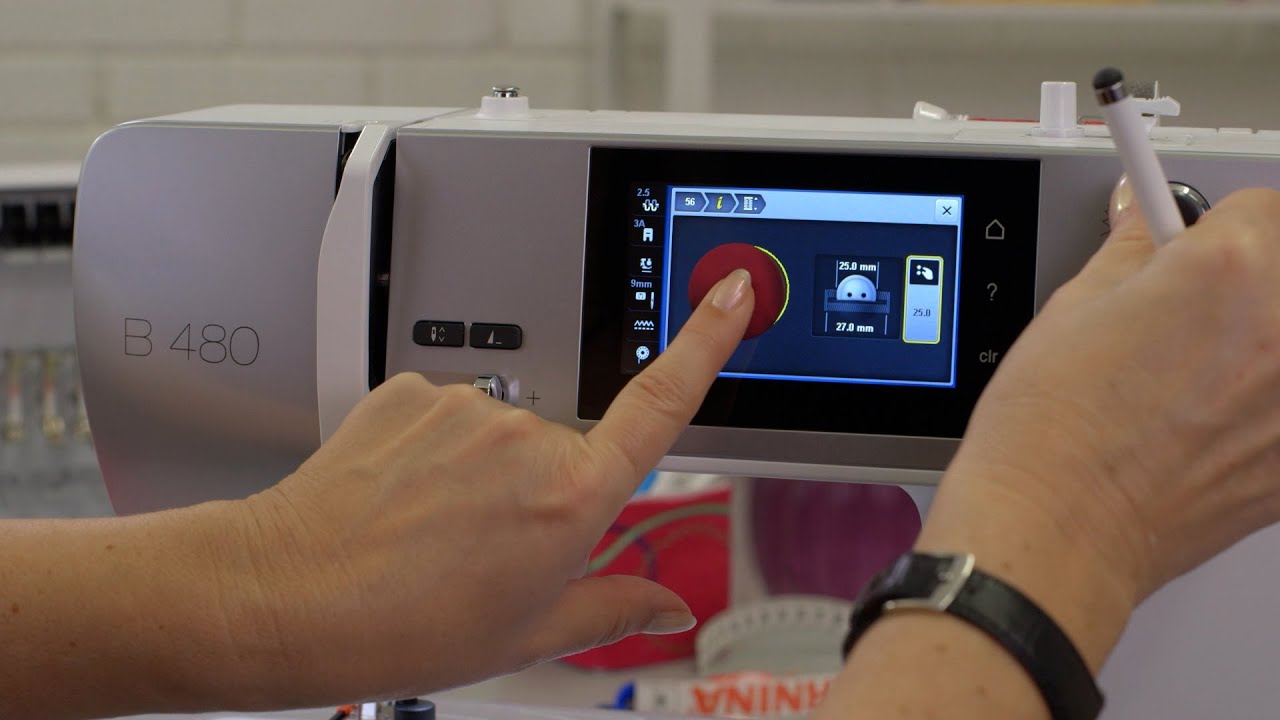 BERNINA 570 QE Kaffe Edition - Blooms for your sewing room - BERNINA