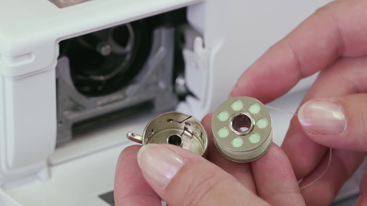 BERNINA 325 - Small sewing machine, but a big deal - BERNINA