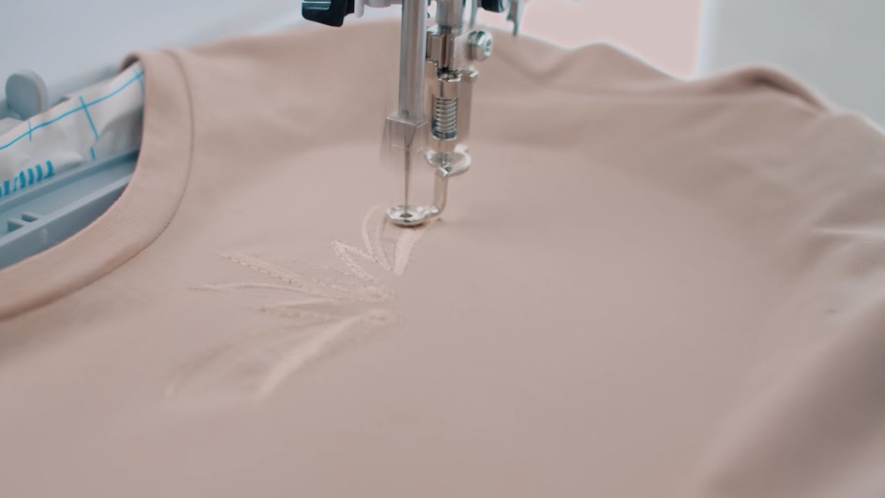 BERNINA 560 – the multi-talent for sewing and embroidery - BERNINA
