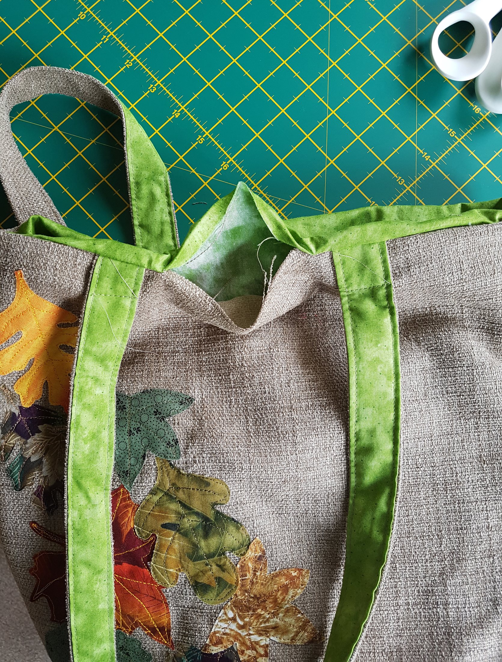 Carolyn’s Autumnal Tote Bag Project - BERNINA