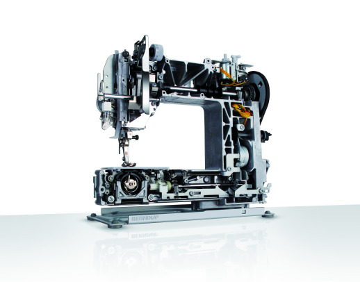 The new BERNINA 3 Series - the sewing machines conquers the catwalk ...
